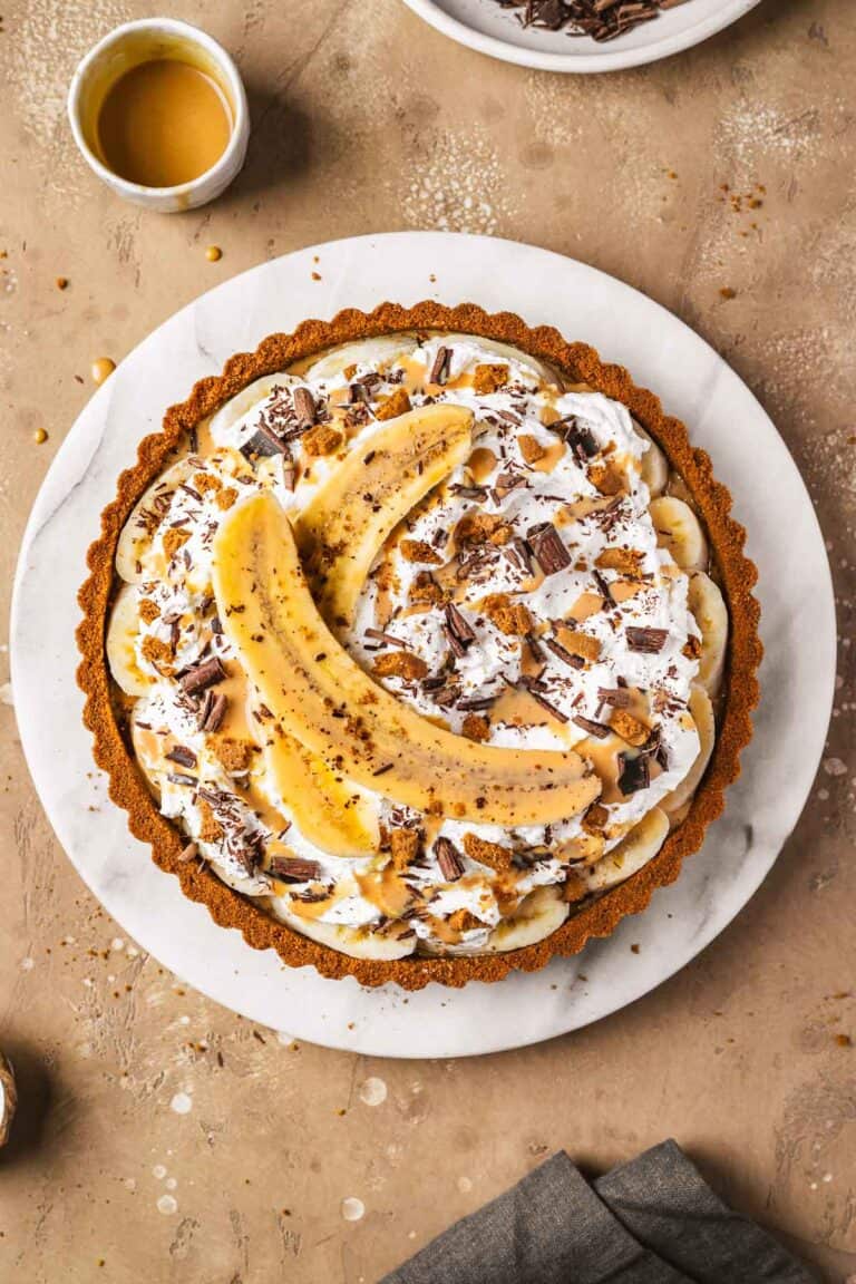 Banoffee Tart (Caramel Banana Tart) - The Floured Table